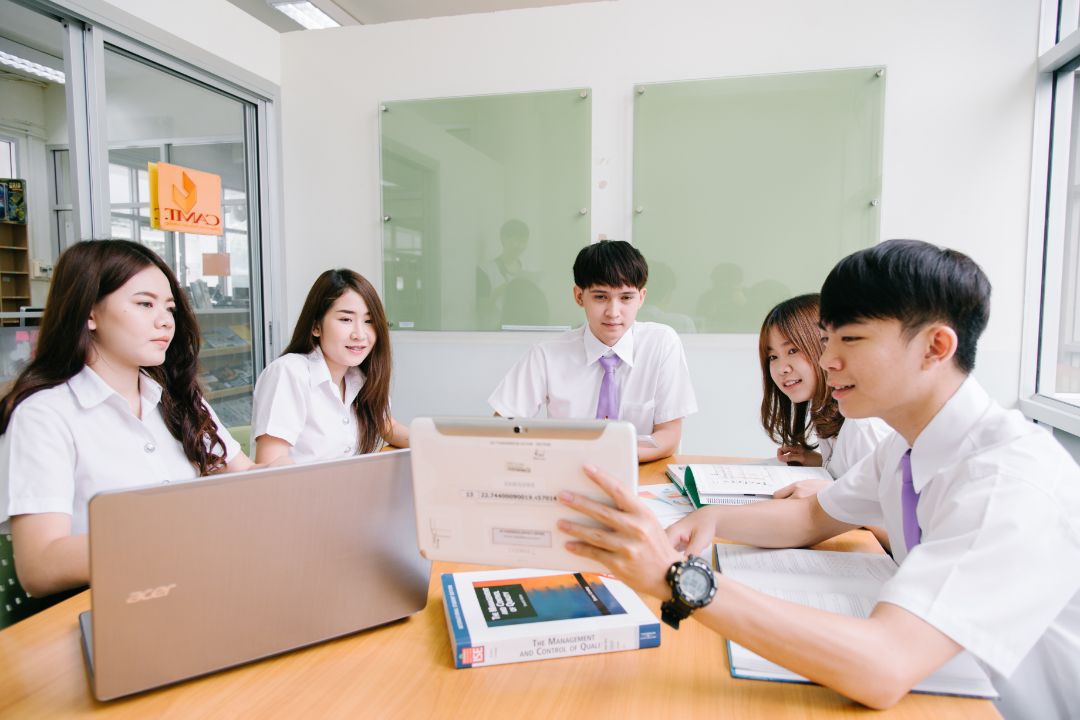 CAMT : Creativity And Learning Room